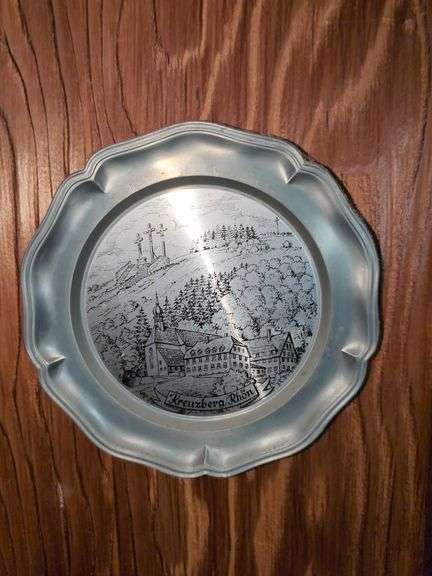(O) 8-1/2" GERMAN PEWTER COLLECTOR WALL PLATE - Isabell Auction