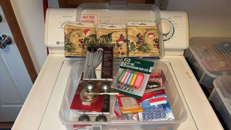 (U) RUBBERMAID HANDI-BOX WITH WALL BORDER, KEY TAG IDENTIFICATIONS ...