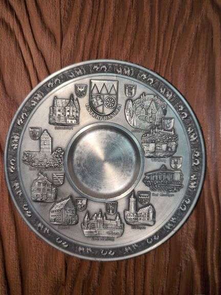 (O) 9" GERMAN PEWTER COLLECTOR WALL PLATE - Isabell Auction