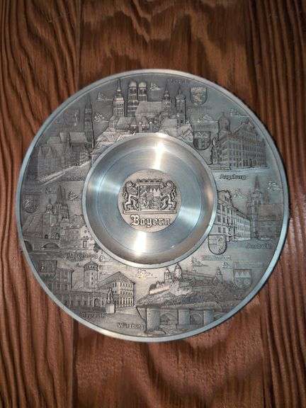 (O) 9" GERMAN PEWTER COLLECTOR WALL PLATE - Isabell Auction