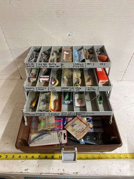 TACKLE BOX W/ ASSORTED TACKLE - Isabell Auction