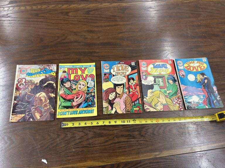 5-CT. VINTAGE CHARLTON COMIC BOOKS - Isabell Auction