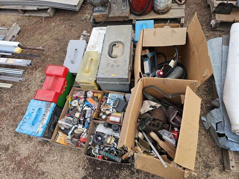 (OUT) ASSORTED HARDWARE EMOEY CL9TH, TOOL BOXES, ETC. - Isabell Auction