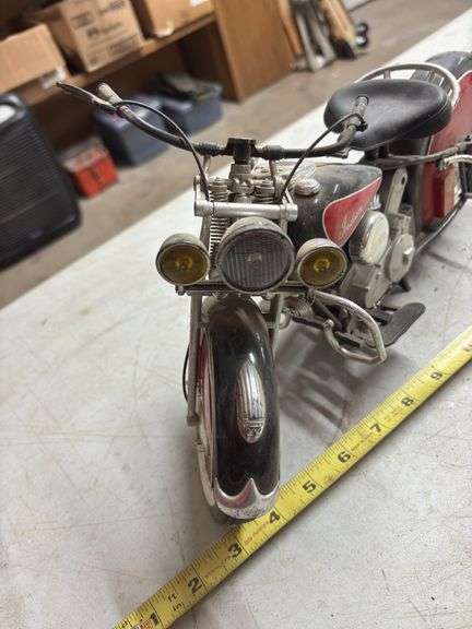 INDIAN MOTORCYCLE PLASTIC - Isabell Auction