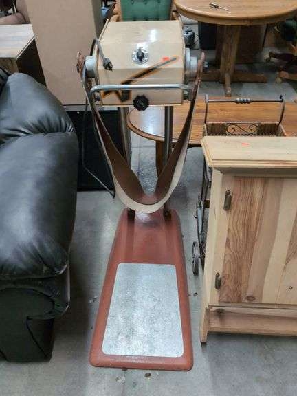 VINTAGE VITAMASTER - Isabell Auction