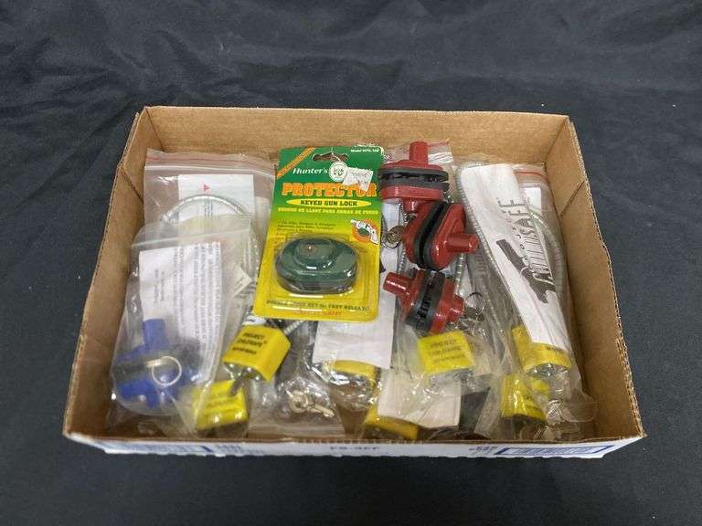 ASSORTED GUN LOCKS - Isabell Auction