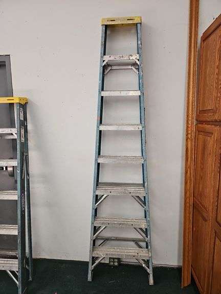 WERNER 8 FT STEP LADDER - Isabell Auction
