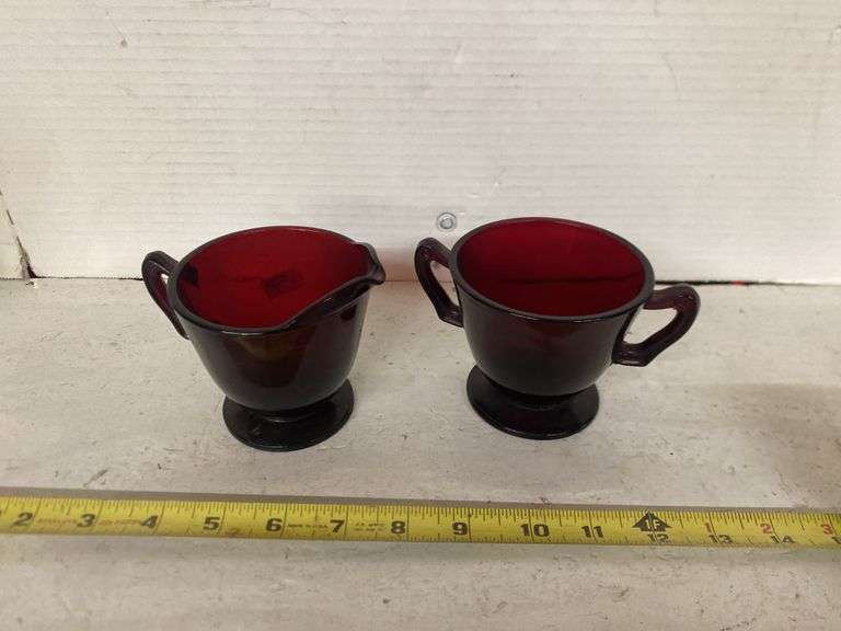 RUBY RED GLASS SUGAR AND CREAMER SET - Isabell Auction