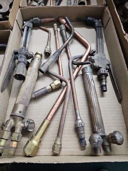ASSORTED TORCH HEADS - Isabell Auction