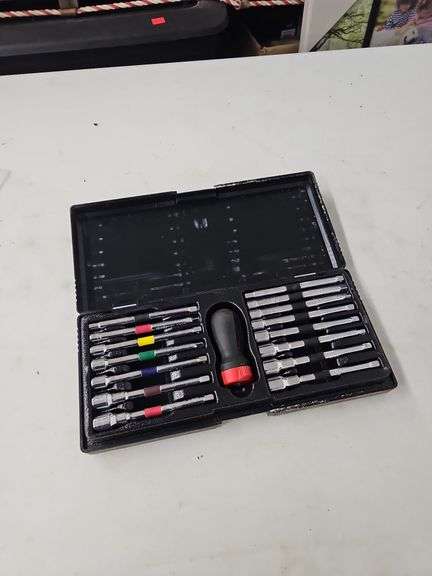 GEAR DRIVER SET - Isabell Auction