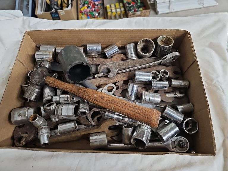 ASSORTED SOCKETS, WRENCHES, HAMMER, ETC. - Isabell Auction