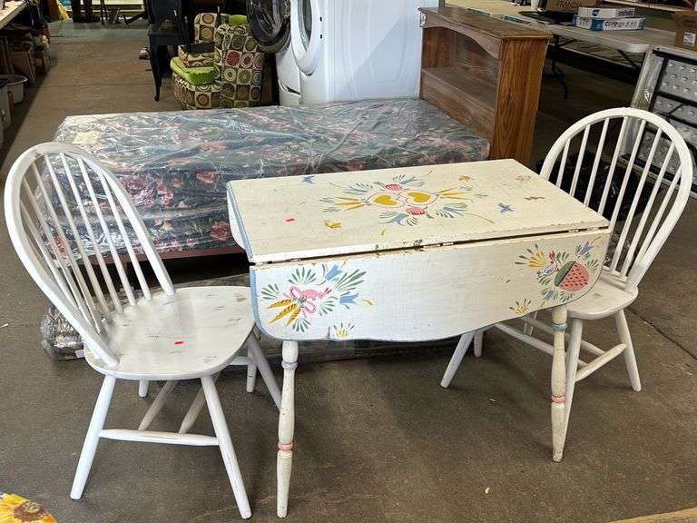 DROP LEAF TABLE AND (2) CHAIRS (35” X 41” UP) (22” X 35”DOWN) - Isabell ...