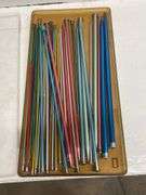 VINTAGE KNITTING NEEDLES - Isabell Auction