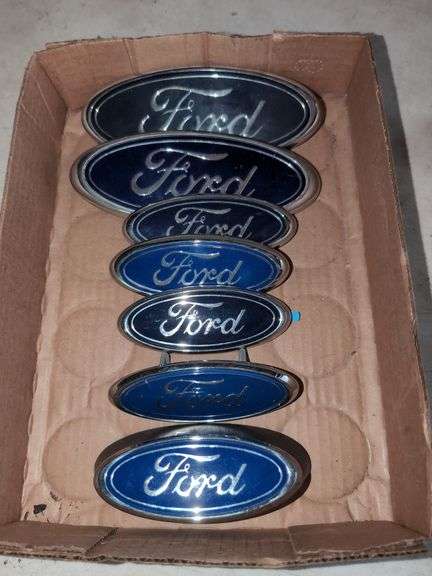 (7) ASST'D FORD OVAL EMBLEMS - Isabell Auction
