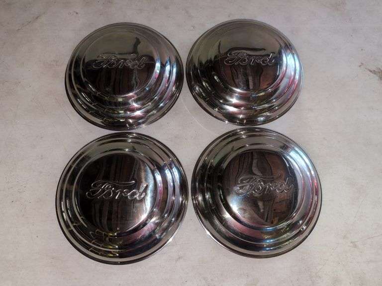 4-PC. FORD CENTER CAPS SET - Isabell Auction