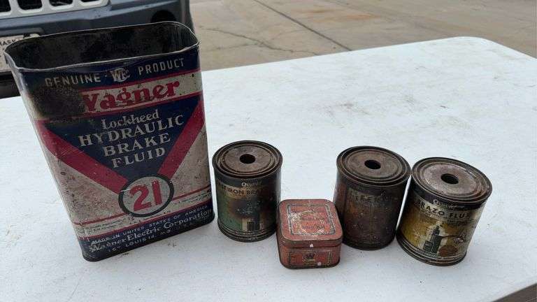 ASSORTED VINTAGE CANS - Isabell Auction