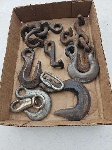 ASSORTED CHAIN HOOKS - Isabell Auction