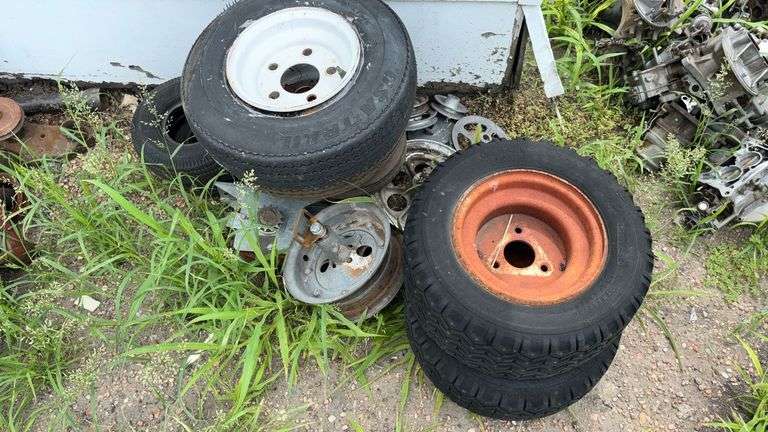 (OUT) ASSORTED SMALL TIRES AND WHEELS - Isabell Auction