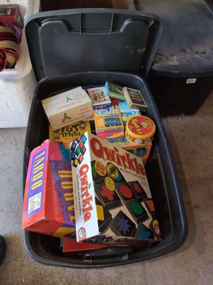 STORAGE TOTE WITH LID & ASST'D BOARD GAMES - Isabell Auction