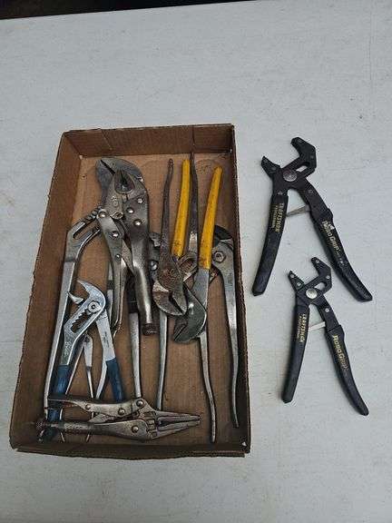 ASSORTED PLIERS - Isabell Auction
