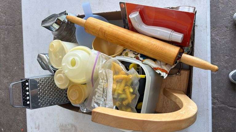 ASSORTED CORN ON THE COB HOLDERS, ROLLING PIN, TUPPERWARE, TIMER ...