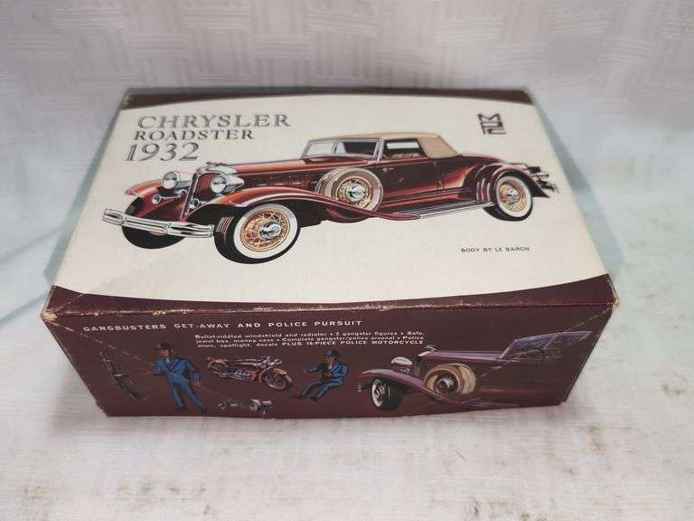 1/25TH SCALE MODEL KIT - Isabell Auction