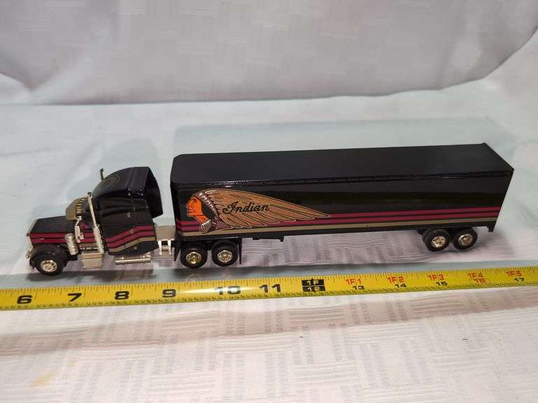 SEMI TRUCK/TRAILER DIECAST MODEL - Isabell Auction