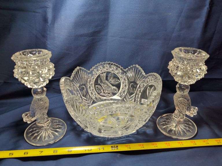 CRYSTAL CARDINAL CENTERPIECE SET - Isabell Auction