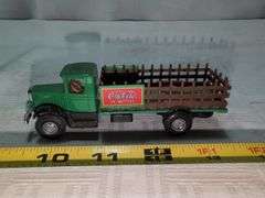 MACK BM DIECAST TRUCK MODEL - Isabell Auction