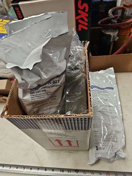 4 CT CONDUIT SEALING COMPOUND SEMCO PR-821 2 PART MIX - Isabell Auction