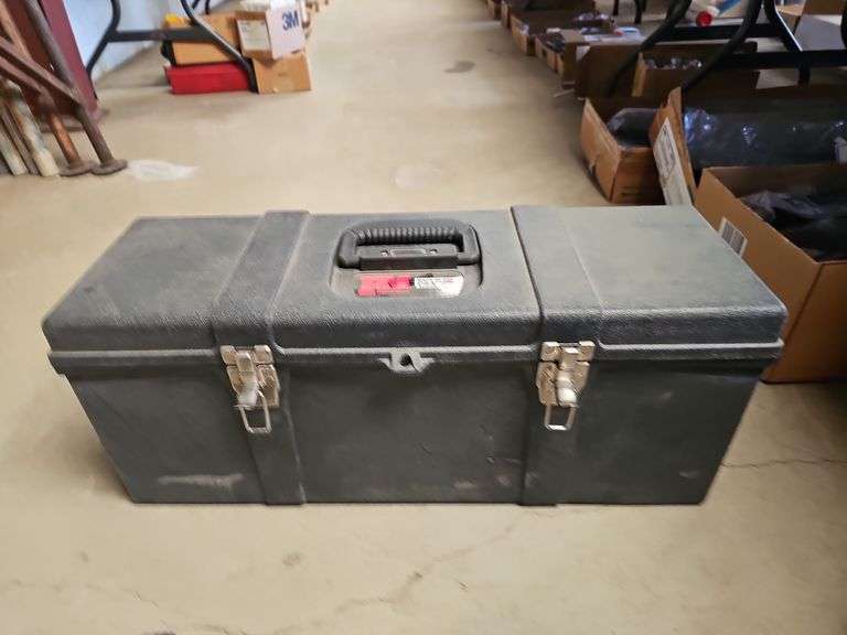 TOOL BOX - Isabell Auction
