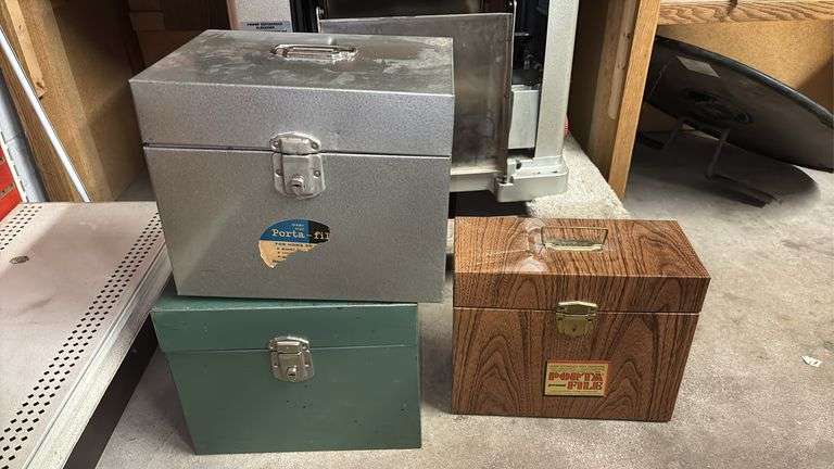 3-PORTABLE METAL FILE BOXES - Isabell Auction