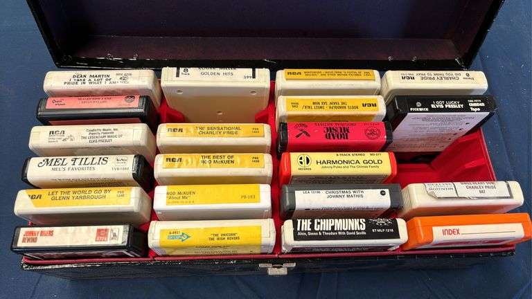 ASSORTED 8-TRACK TAPES WITH VINTAGE CASE - Isabell Auction