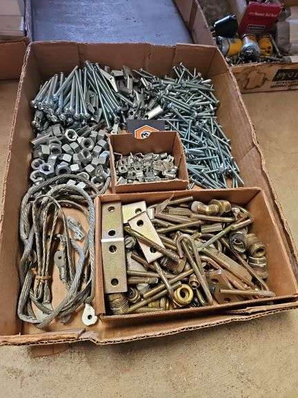 ASSORTED HARDWARE - Isabell Auction