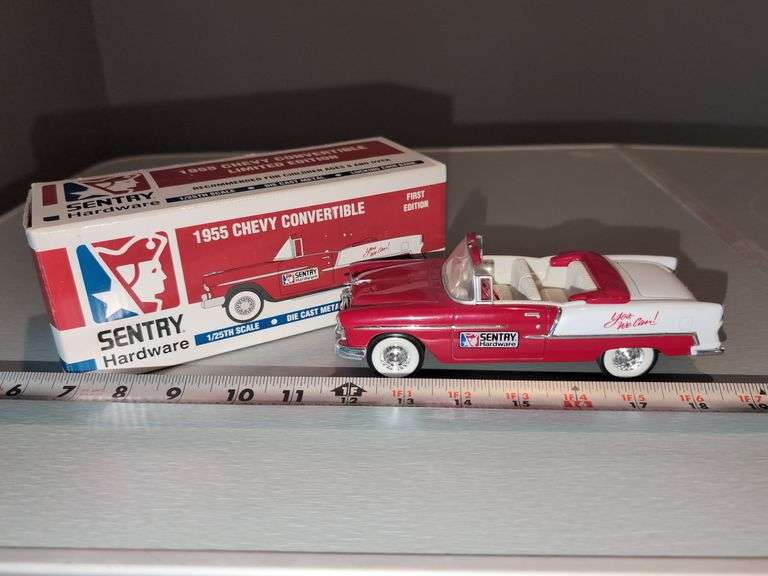 (UH) 7" DIECAST CAR MODEL BANK - Isabell Auction