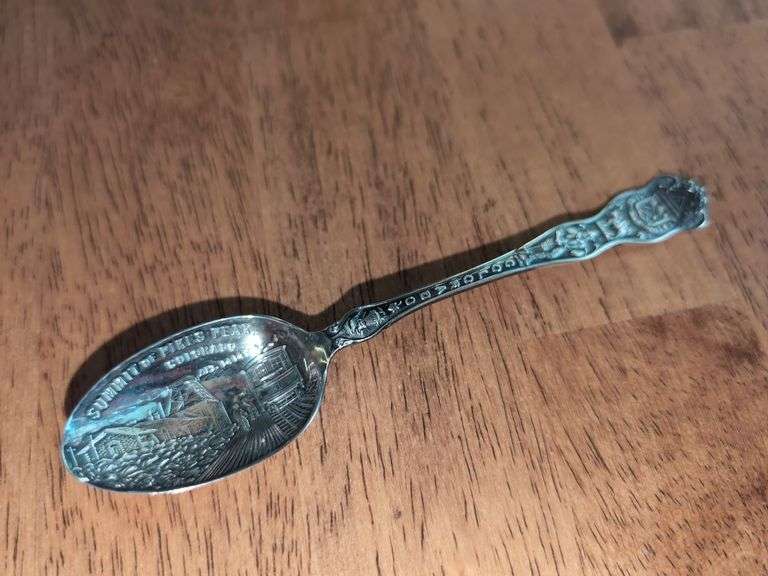 VINTAGE STERLING SILVER PIKES PEAK COLORADO SPOON - Isabell Auction