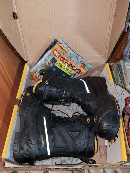 TERRA STEEL TOE OUTDOOR/WORK BOOTS (SIZE:10) & TRACTION SPIKES ...