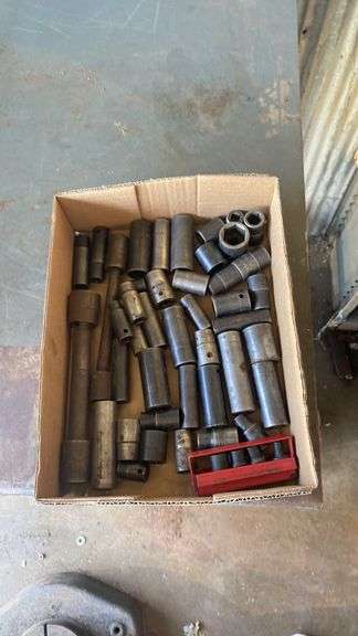 ASSORTED IMPACT SOCKETS - Isabell Auction