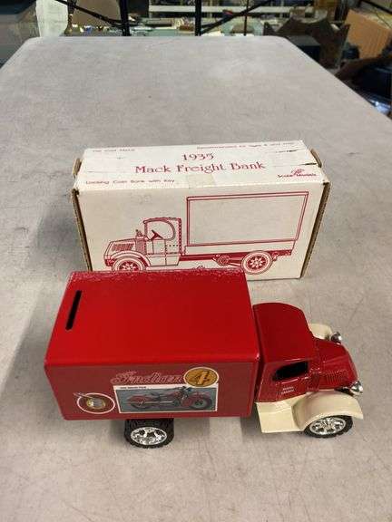ERTL 1935 MACK FREIGHT COIN BANK / INDIAN - Isabell Auction