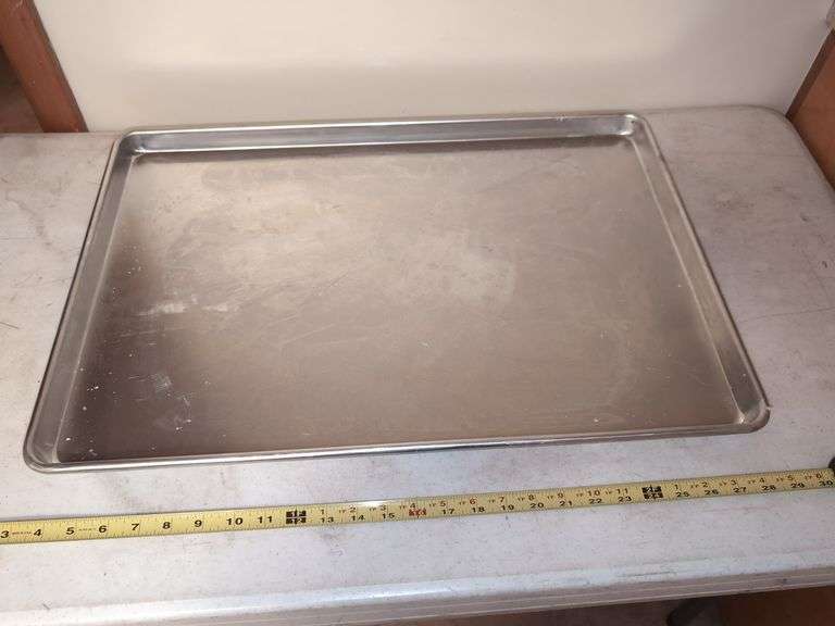 (K) 16½" X 24½" ALUMINUM COOKING SHEET - Isabell Auction
