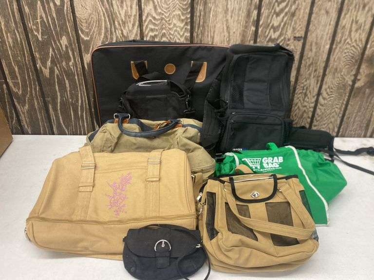 ASSORTED BAGS - Isabell Auction