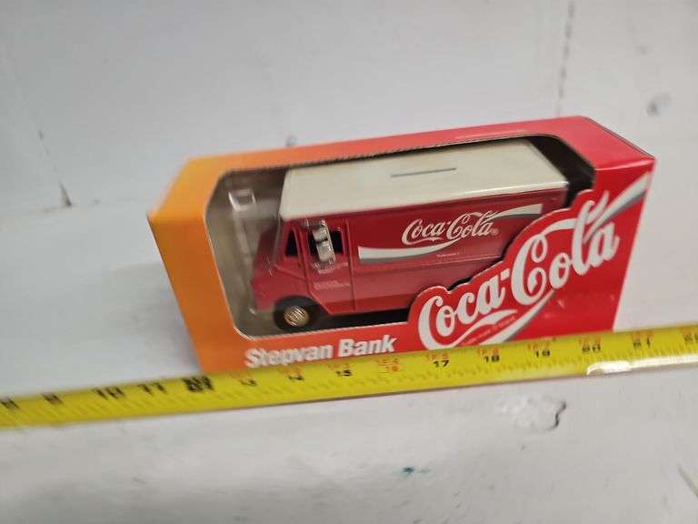 ERTL 1940 GRUMMAN STEPVAN BANK -COCA-COLA - Isabell Auction