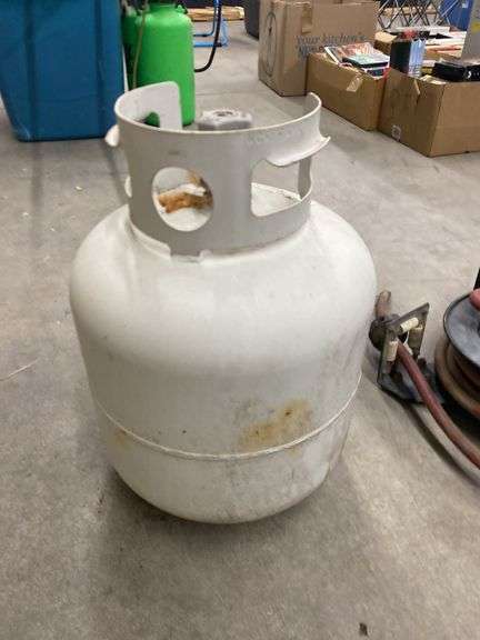 PROPANE TANK - Isabell Auction