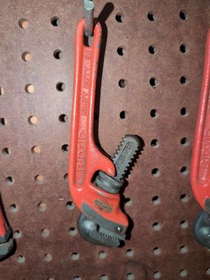 (G) RIGID 8" OFFSET PIPE WRENCH - Isabell Auction