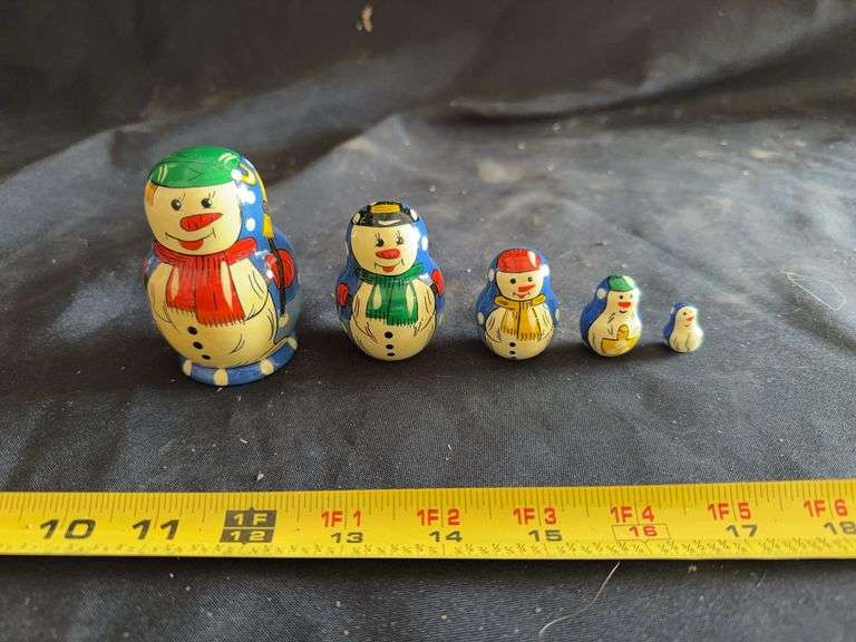 SNOWMAN NESTING DOLLS - Isabell Auction