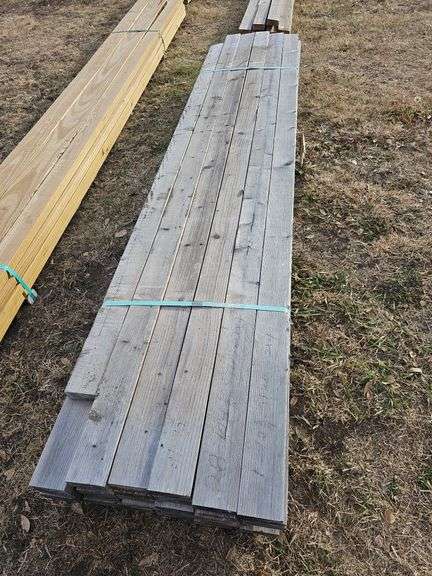 (OB) 28 CT. 2X4 104 5/8 & 1 CT. 2X4 92 5/8 - Isabell Auction