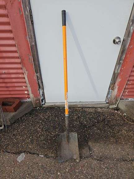 (ES) SQUARE SHOVEL - Isabell Auction