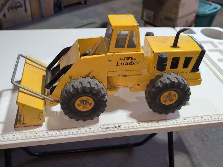 (FG) VINTAGE TONKA METAL LOADER - Isabell Auction
