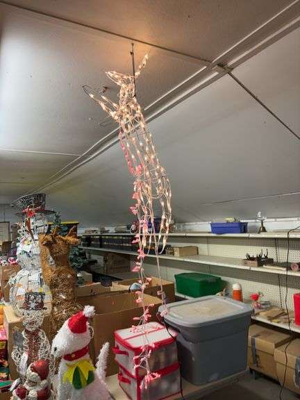 GUTTED DEER LIGHTED DECOR - Isabell Auction