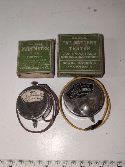 (BG) VINTAGE VOLTMETER & BATTERY TESTER - Isabell Auction